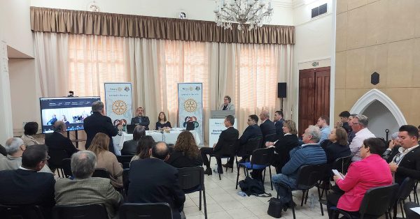 Cyprus Rotary organised its first non-political Peace Panel ...